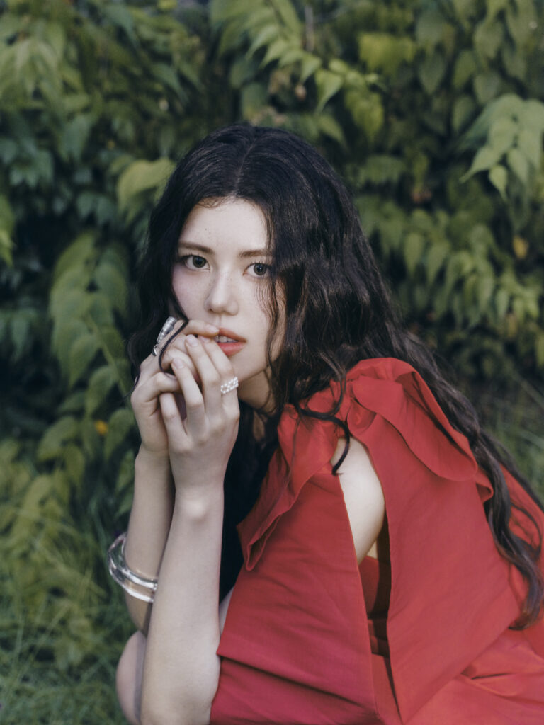 WARNER MUSIC KOREA LAUNCHES NEW LABEL MPLIFY AND SIGNS OLIVIA MARSH AS ...