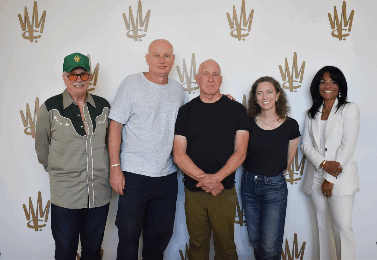 EAGLES FOUNDING MEMBER BERNIE LEADON INKS GLOBAL PACT WITH WARNER ...