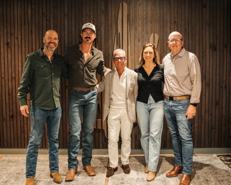 COUNTRY MUSIC HITMAKER RILEY GREEN RENEWS GLOBAL PUBLISHING DEAL WITH ...